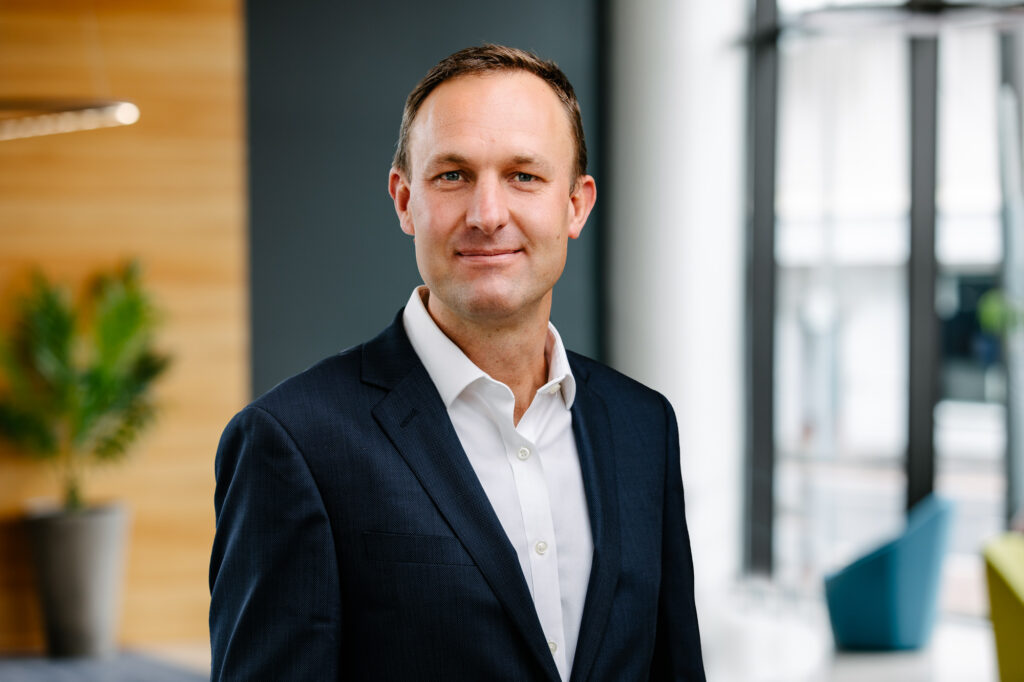 Executive Team Members - About Us - blueAPACHE